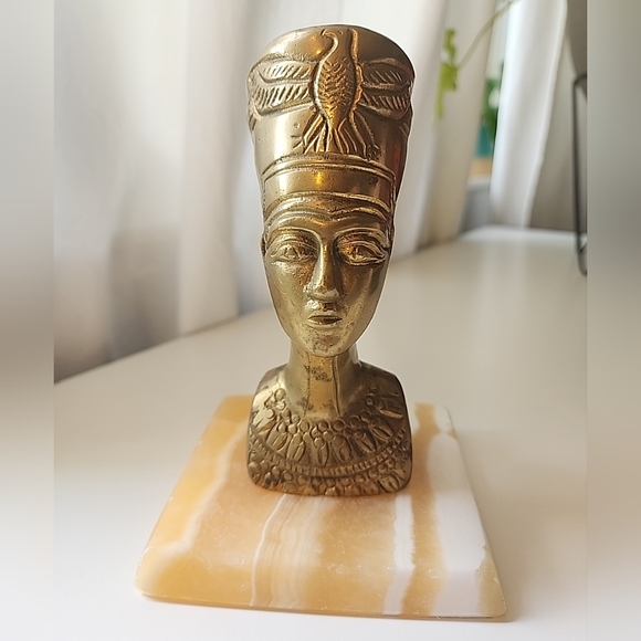 Art | Rare Egyptian Brass Bust Of Queen Nefertiti With Alabaster Base ...